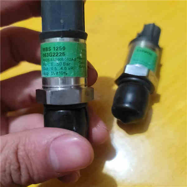 RH26-61A000012A0 Low Pressure Sensor - Forward spares